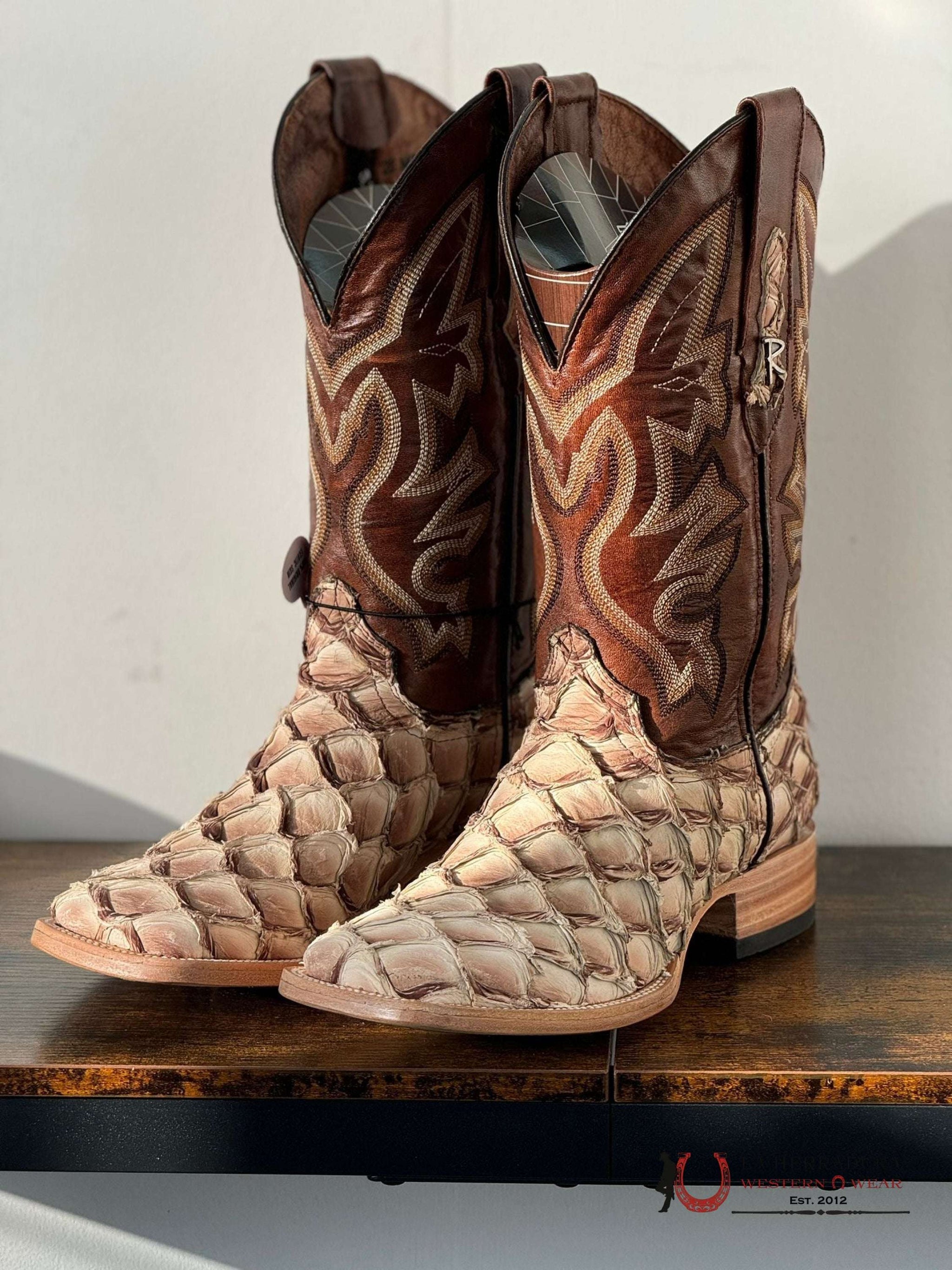 RANCHERS EXOTIC BIGBASS OATMEAL FISH BOOT SQ. TOE